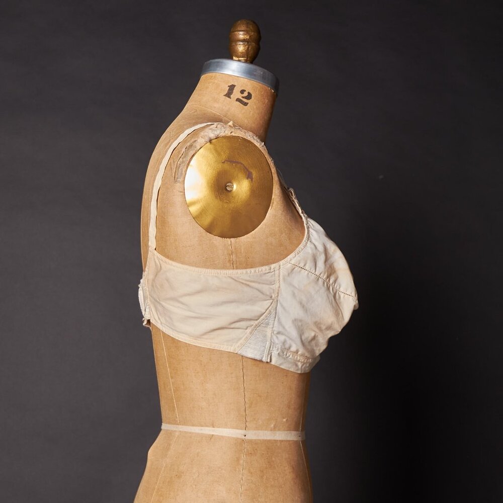 1950s Cream Nursing Bullet Bra - Gem